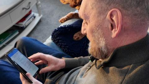 Ropinirole: 'Prescription medication made me a gambling addict' - BBC News