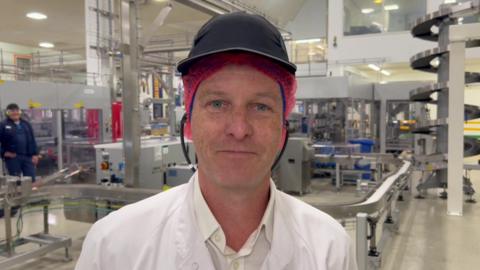 Nestle: Kit Kat production to remain in York - BBC News