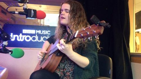 Daisy Clark becomes YouTube sensation with Grease song - BBC News