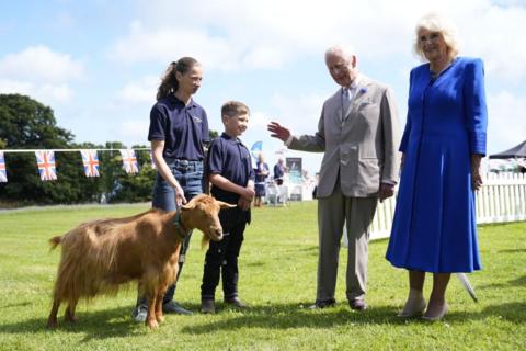 Royal Family: New picture released to celebrate Prince George's 11th ...