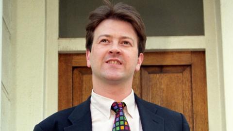 Derek Draper: Kate Garraway says husband has died, aged 56 - BBC News