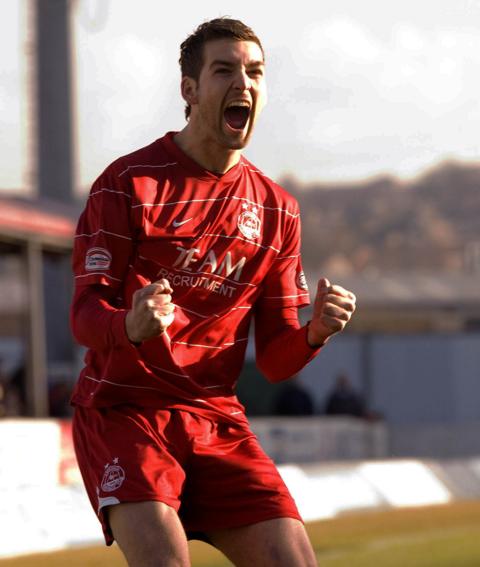 Mulgrew 'excited for new beginnings' as he hangs up his boots - BBC Sport