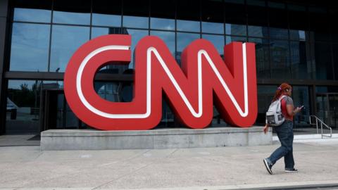 Warner Bros Discovery and Paramount in merger talks - BBC News