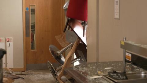 Rotherham hotel worker's 'terror' at riot violence - BBC News