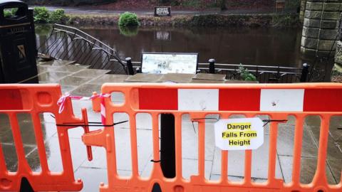 Rail delays cleared after Knaresborough viaduct pavement collapse - BBC ...