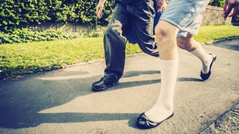 What are your school's shoe rules? - BBC Newsround