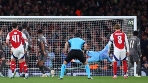 Declan Rice free-kicks: Unstoppable or should they have been stopped ...