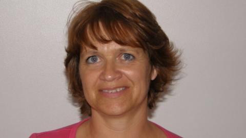 Ian Stewart: Man who killed author guilty of murdering wife - BBC News