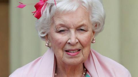 June Whitfield: Absolutely Fabulous cast attend beloved co-star's ...