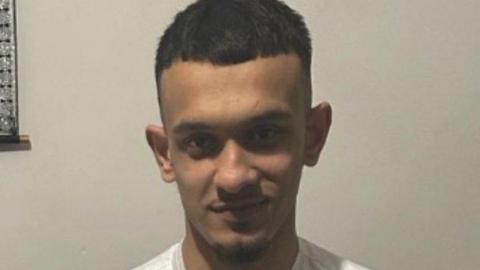 Brother of missing Sheffield murder suspect jailed - BBC News