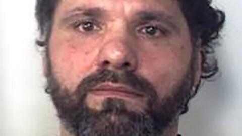 Italian mafia boss Bernardo Provenzano, 83, dies in jail - BBC News