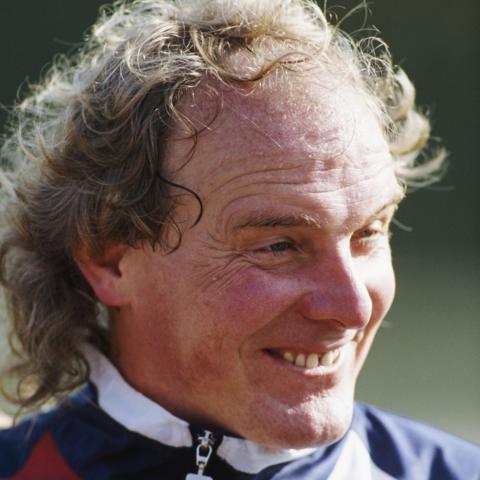 Gabby Logan's heart screening call for brother Daniel - BBC News