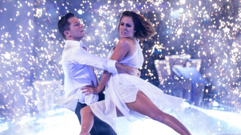 Mum to explore Caroline Flack's life in documentary - BBC News