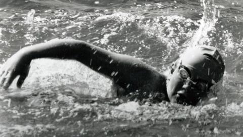 English Channel: The history of swimming the Channel - BBC Newsround