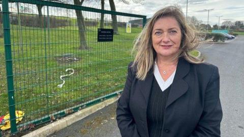 Prudhoe High school: New site found for pupils of 'unsafe' school - BBC ...