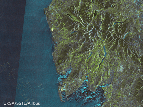 Radar satellite's stunning map of UK and Ireland - BBC News