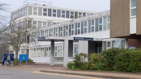 Southwick Park: New wargaming hub 'to change UK defence culture' - BBC News