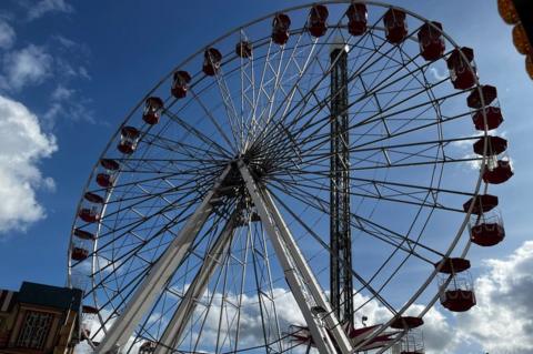 Nottingham's historic 10-day Goose Fair opens - BBC News