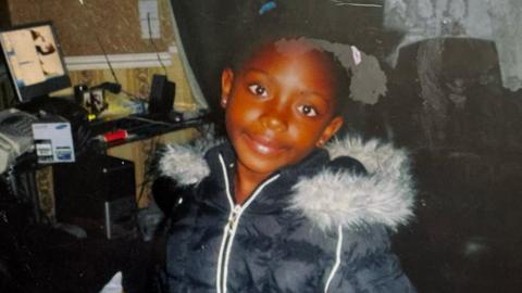 Windrush: 'I can't believe I had to prove I'm British' - BBC News