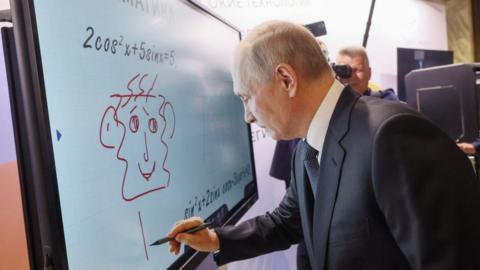 Deciphering Vladimir Putin's many appearances since mutiny - BBC News