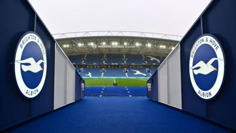 Mats Wieffer: Brighton sign Dutch midfielder from Feyenoord - BBC Sport