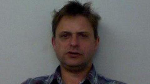 Government sorry Newsnight presenter received prison letter - BBC News