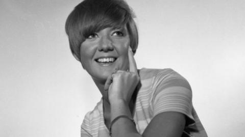 Cilla Black, singer and TV star, dies in Spain aged 72 - BBC News