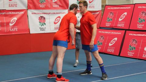 Exercise programme 'can reduce concussion' in youth rugby - BBC News