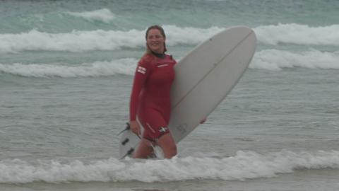 Miss England Milla Magee wages war on body stereotypes - BBC News