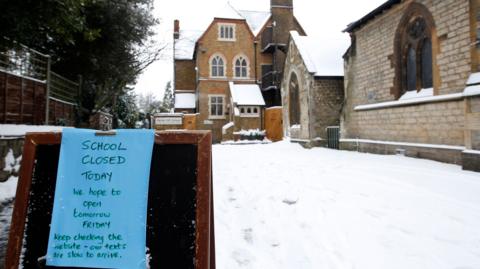 School closures: Why do some schools close when there's snow? - BBC ...