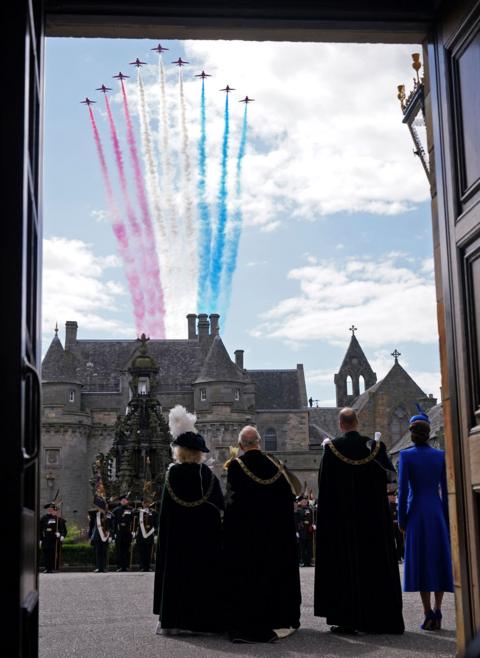 King Charles III: Special Edinburgh day ends with gun salute and ...