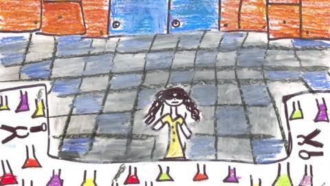 Children drawing more women in science - BBC News