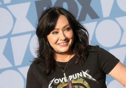 Shannen Doherty, known for Charmed, 90210 roles, dead at 53 - BBC News