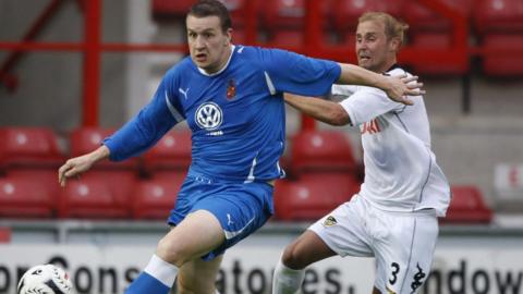 Bangor City: The pop star, the football club and the Mafia link - BBC News