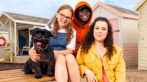 BBC to move CBBC and BBC Four online - BBC News