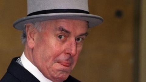 George Cole's Arthur Daley remembered with favourite lines - BBC News