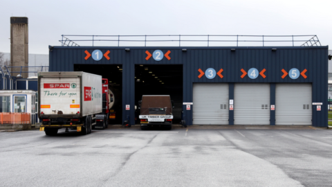 MoT tests: Exemption certificates to help reduce delays - BBC News