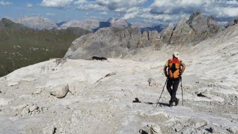 Climate change threatens 'most Alps glaciers' - BBC News