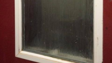 Woman trapped in window trying to retrieve poo after Tinder date - BBC News