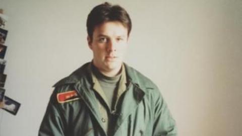 Mull of Kintyre Chinook crash: Grief and pain 30 years on - BBC News