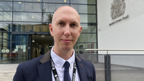 Bury St Edmunds father and son guilty of vigilante murder - BBC News