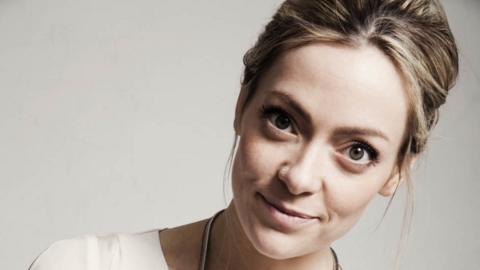 Cherry Healey: 'How being a single mum shattered my prejudices' - BBC News