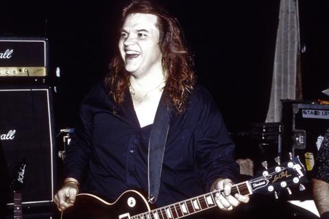 Obituary: Meat Loaf - BBC News