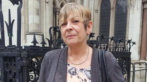 Bereavement damages: Unmarried Chorley woman wins legal fight - BBC News
