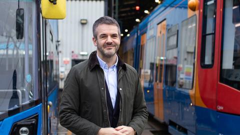 Bus franchising recommended for South Yorkshire network - BBC News