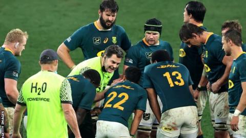 World Rugby clamps down on water-carrying coaches - BBC Sport