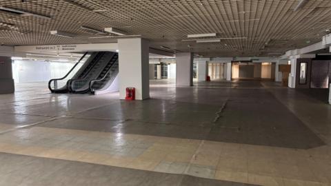 Basildon Health Centre takes shape at former Debenhams site - BBC News