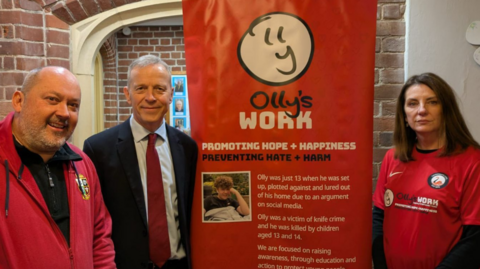 Olly Stephens: New charitable trust in memory of murdered teenager ...