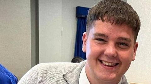 Man, 20, found guilty of Perth murder he committed as a teenager - BBC News