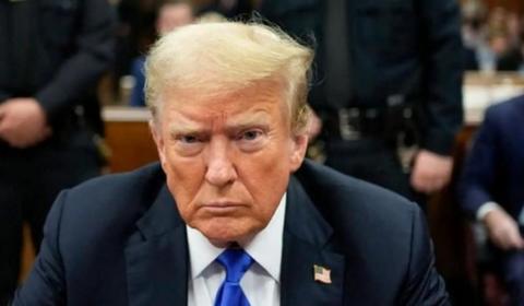 Ụlọikpe amaala Donald Trump ikpe n'ebubo 34 niile e boro ya maka ime ...